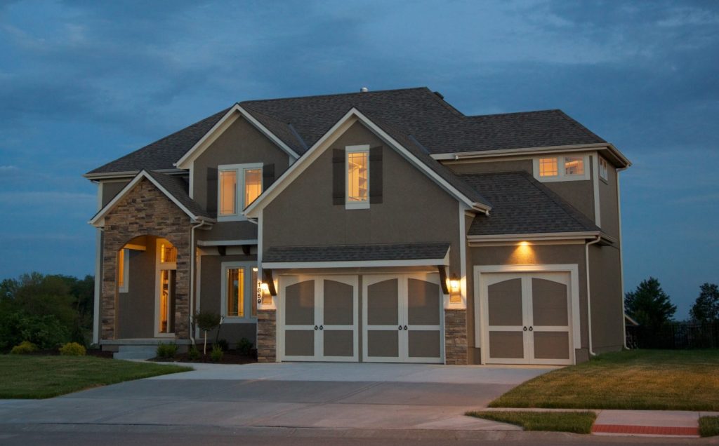 NestQuest | There’s More Three-Car Garages Being Built in the U.S. Than ...